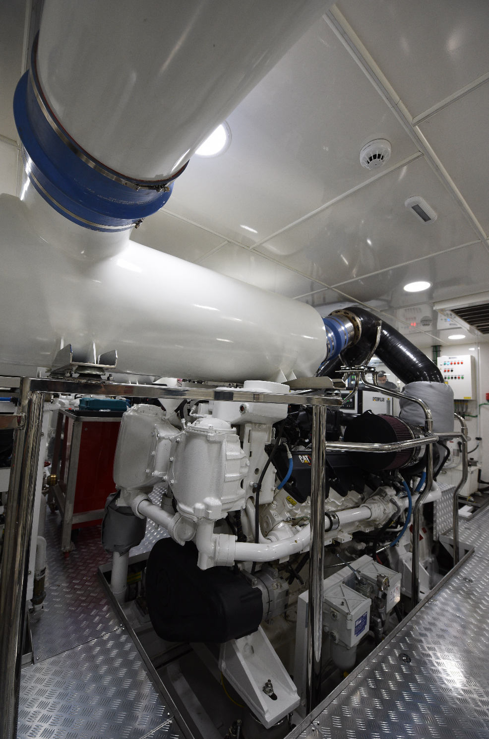 Comprehensive Guide to Yacht Engine & Machinery Services – Reviva Refit